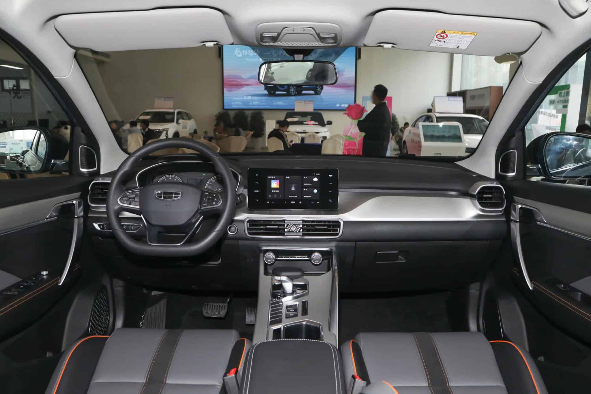 Geely Coolray » Giá Lăn Bánh